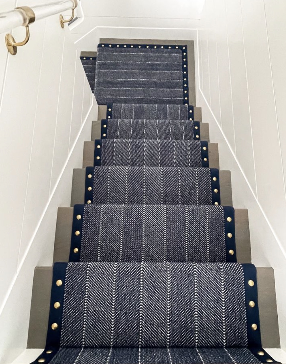 The Ultimate Guide to Carpet Borders